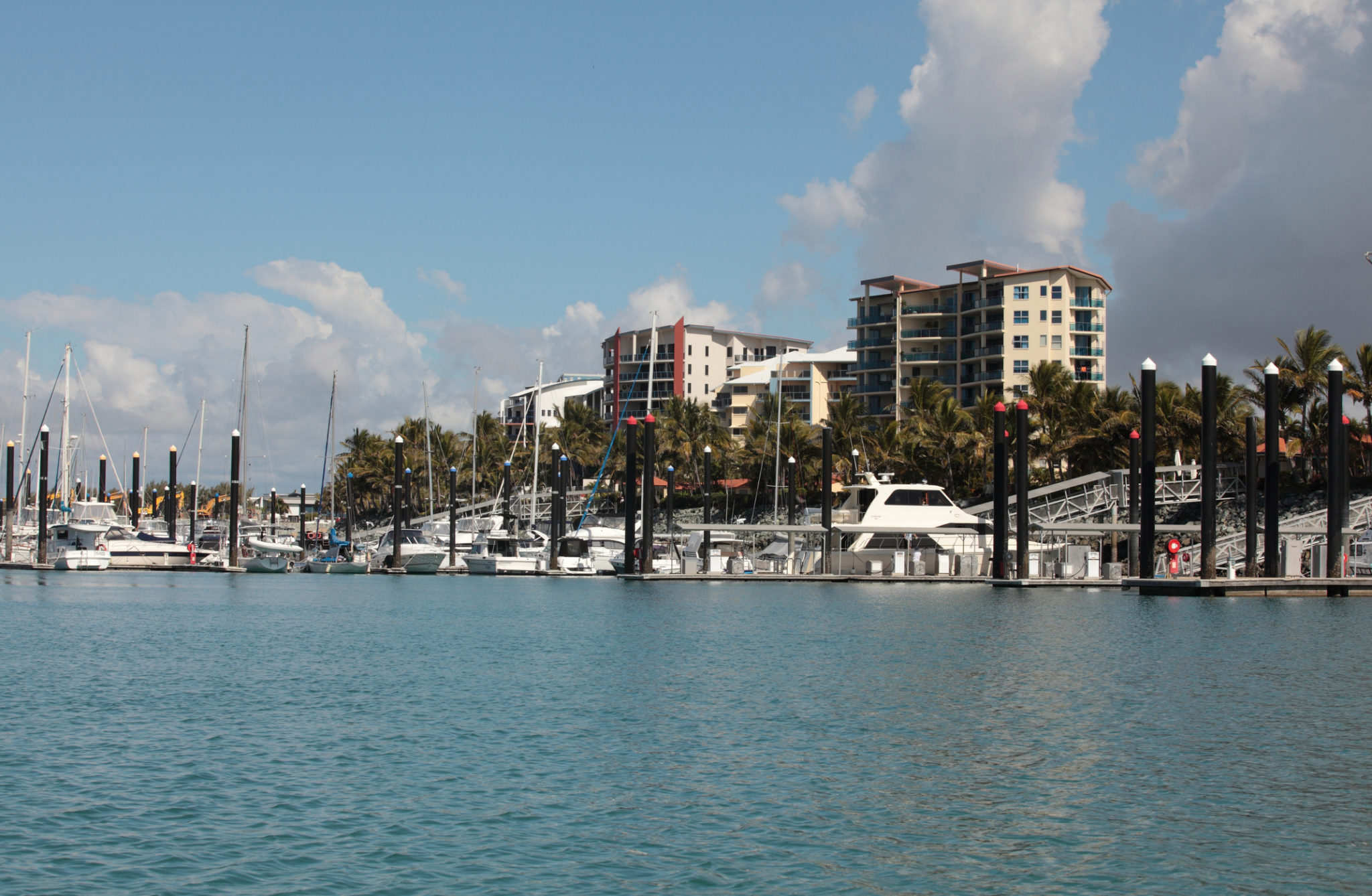 Mackay Taxis - Book A Maxi Taxi, Airport Transfer, SUV & More